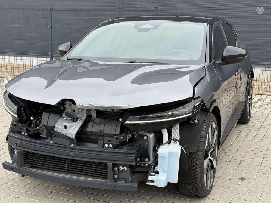 Серый Рено Megane E-Tech 2023 в Каунас, объемом двигателя 0.00 л и пробегом 32 тыс. км за 15200 €, фото 9 на AUTOMOTO.COM.LV