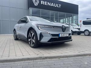Pelēks Renault Megane E-Tech 2023 Klaipėda, ar dzinēja tilpumu 0.00 L un nobraukumu 72 tūkst. km par 18500 €, foto  vietnē AUTOMOTO.COM.LV