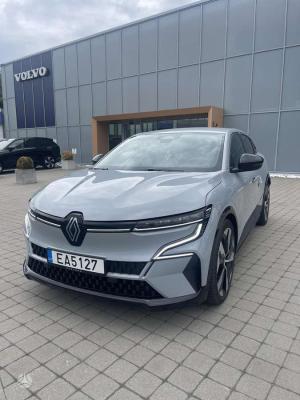 Grey Renault Megane E-Tech 2023 in Klaipeda, with an engine capacity of 0.00 L and mileage of 72 thousand km for 18500 €, photo 4 on AUTOMOTO.COM.LV