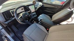 Grey Renault Megane E-Tech 2023 in Klaipeda, with an engine capacity of 0.00 L and mileage of 72 thousand km for 18500 €, photo 14 on AUTOMOTO.COM.LV