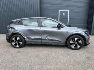 Серый Рено Megane E-Tech 2023 в Алитус, объемом двигателя 0.00 л и пробегом 28 тыс. км за 12300 €, фото 13 на AUTOMOTO.COM.LV