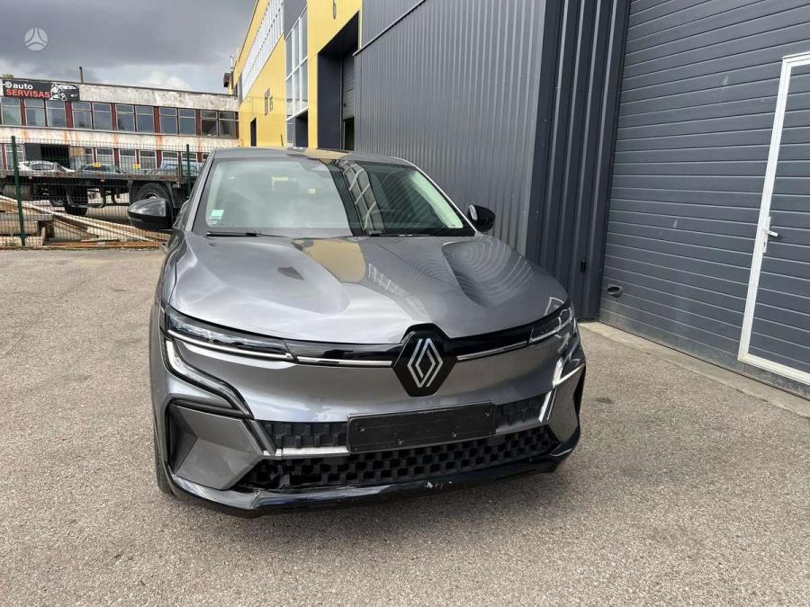 Серый Рено Megane E-Tech 2023 в Алитус, объемом двигателя 0.00 л и пробегом 28 тыс. км за 12300 €, фото 16 на AUTOMOTO.COM.LV
