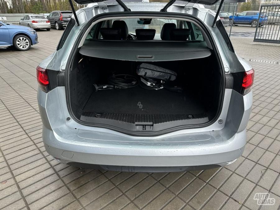 Grey Renault Megane E-Tech 2022 in Kaunas, with an engine capacity of 1.60 L and mileage of 181 thousand km for 11800 €, photo 11 on AUTOMOTO.COM.LV