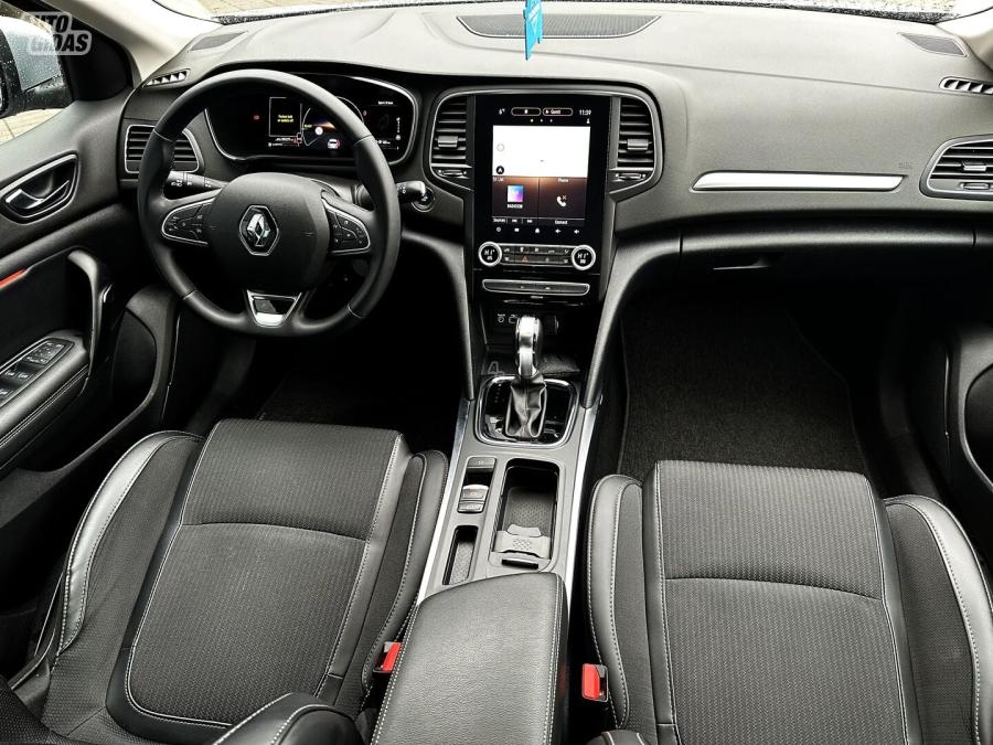 Grey Renault Megane E-Tech 2022 in Kaunas, with an engine capacity of 1.60 L and mileage of 181 thousand km for 11800 €, photo 13 on AUTOMOTO.COM.LV