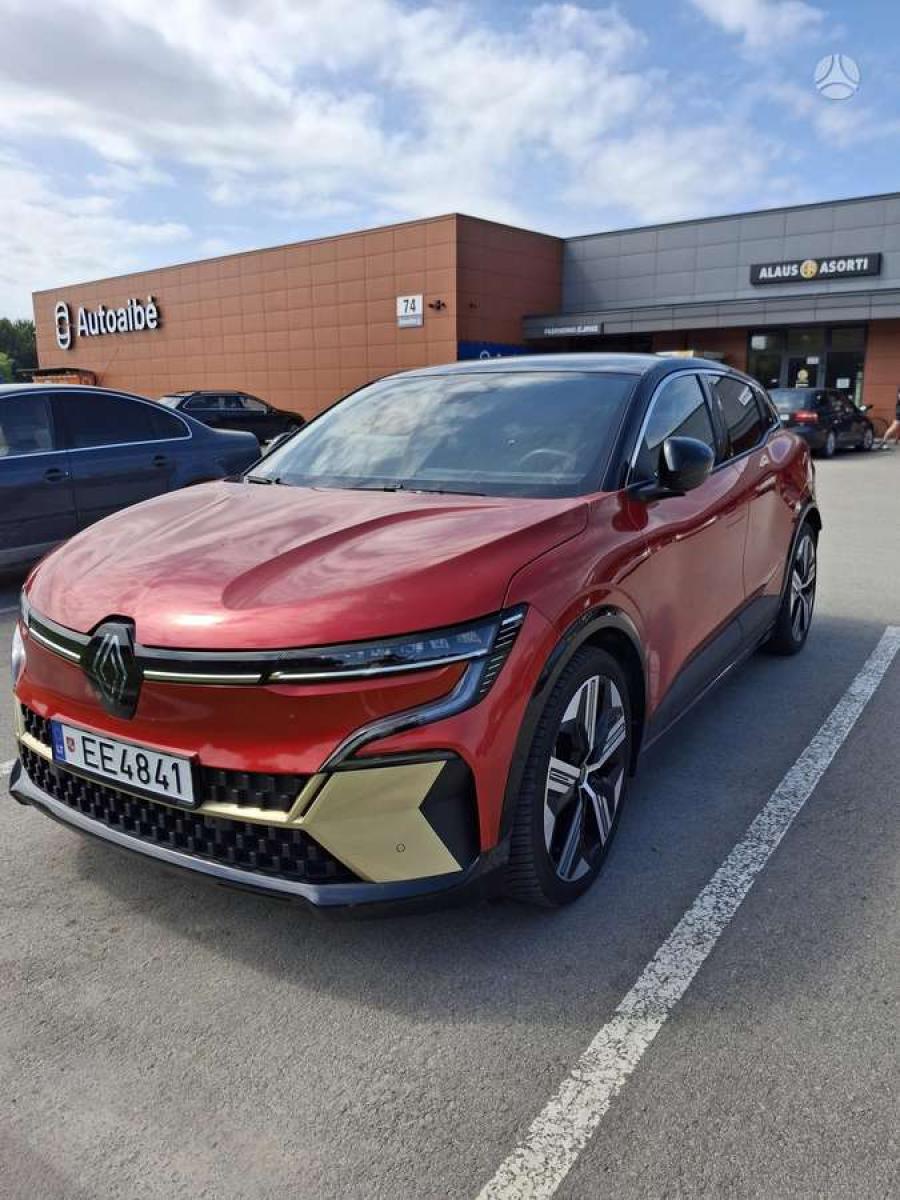 Красный Рено Megane E-Tech 2024 в Клайпеда, объемом двигателя 0.00 л и пробегом 23 тыс. км за 24700 €, фото 4 на AUTOMOTO.COM.LV