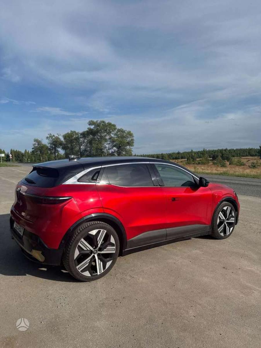 Красный Рено Megane E-Tech 2024 в Клайпеда, объемом двигателя 0.00 л и пробегом 23 тыс. км за 24700 €, фото 9 на AUTOMOTO.COM.LV