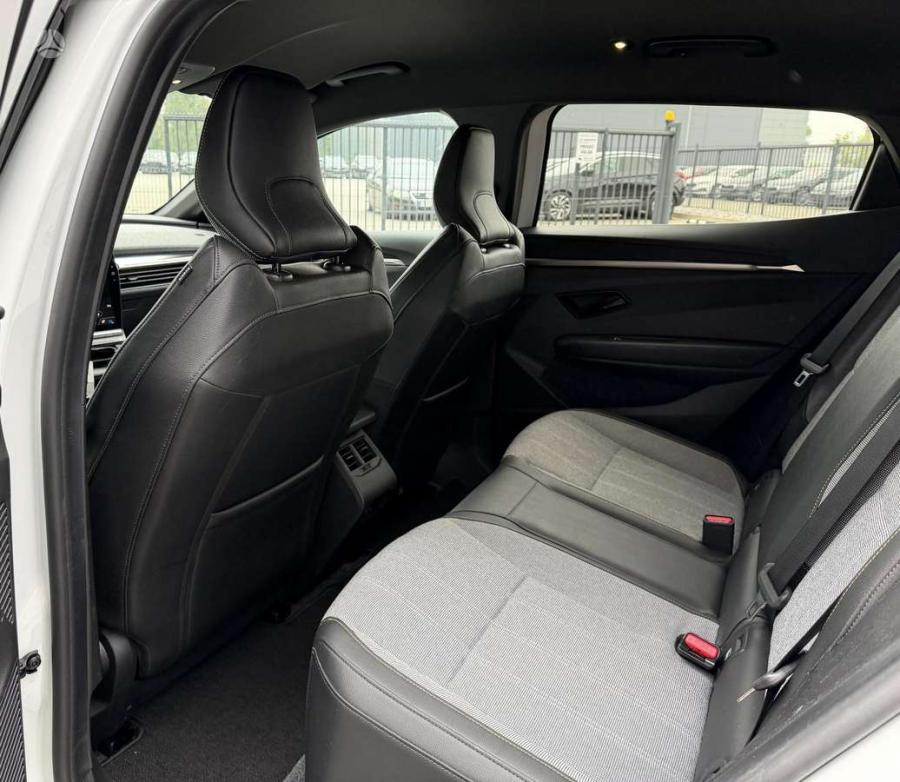 Balts Renault Megane E-Tech 2023 Kauņa, ar dzinēja tilpumu 0.00 L un nobraukumu 191 tūkst. km par 14900 €, foto 14 vietnē AUTOMOTO.COM.LV