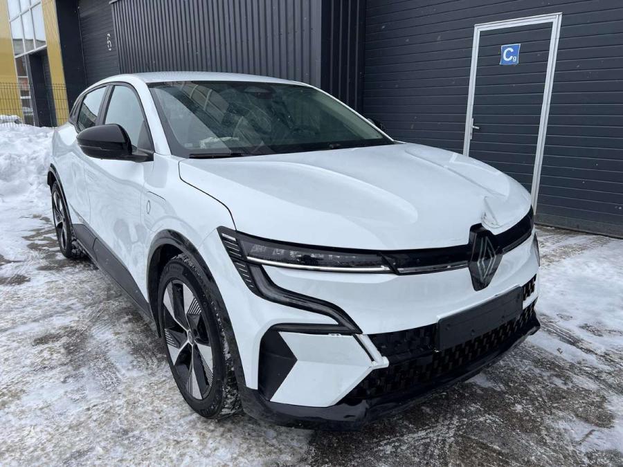 Balts Renault Megane E-Tech 2024 Alīta, ar dzinēja tilpumu 0.00 L un nobraukumu 20 tūkst. km par 12300 €, foto 1 vietnē AUTOMOTO.COM.LV