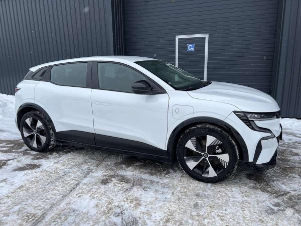 Balts Renault Megane E-Tech 2024 Alīta, ar dzinēja tilpumu 0.00 L un nobraukumu 20 tūkst. km par 12300 €, foto 2 vietnē AUTOMOTO.COM.LV