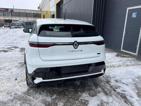 Balts Renault Megane E-Tech 2024 Alīta, ar dzinēja tilpumu 0.00 L un nobraukumu 20 tūkst. km par 12300 €, foto 7 vietnē AUTOMOTO.COM.LV
