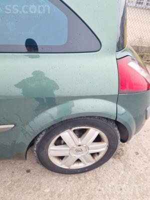 Zaļš Renault Megane 2003 Rīga, ar dzinēja tilpumu 1.90 L un nobraukumu 290 tūkst. km par 1500 €, foto  vietnē AUTOMOTO.COM.LV