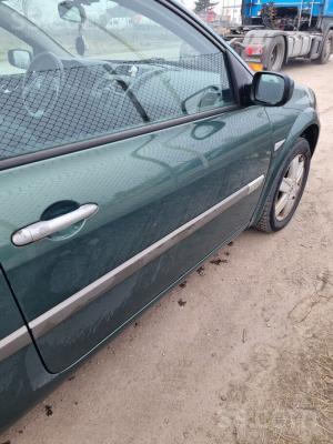 Zaļš Renault Megane 2003 Rīga, ar dzinēja tilpumu 1.90 L un nobraukumu 290 tūkst. km par 1500 €, foto 4 vietnē AUTOMOTO.COM.LV