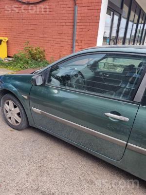 Zaļš Renault Megane 2003 Rīga, ar dzinēja tilpumu 1.90 L un nobraukumu 290 tūkst. km par 1100 €, foto 6 vietnē AUTOMOTO.COM.LV