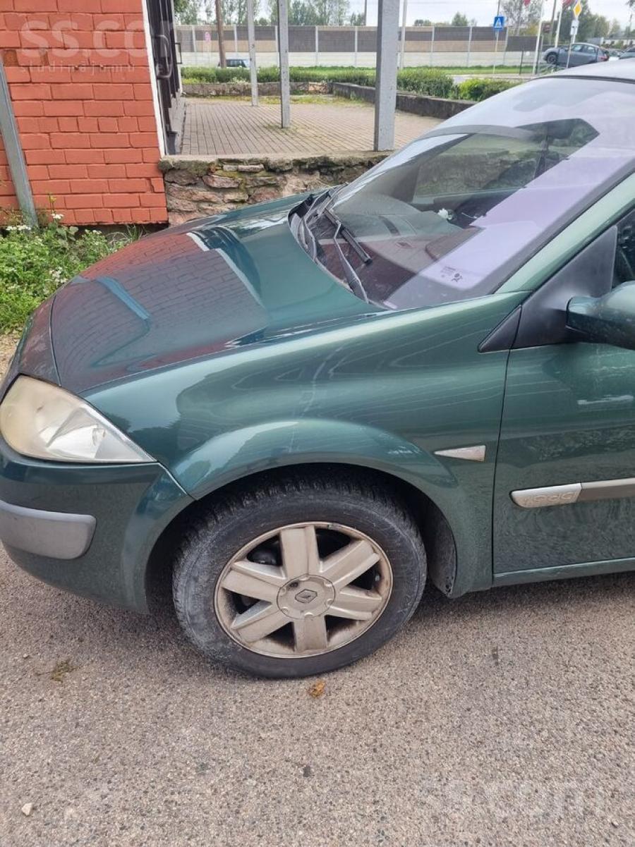 Zaļš Renault Megane 2003 Rīga, ar dzinēja tilpumu 1.90 L un nobraukumu 290 tūkst. km par 1100 €, foto 8 vietnē AUTOMOTO.COM.LV