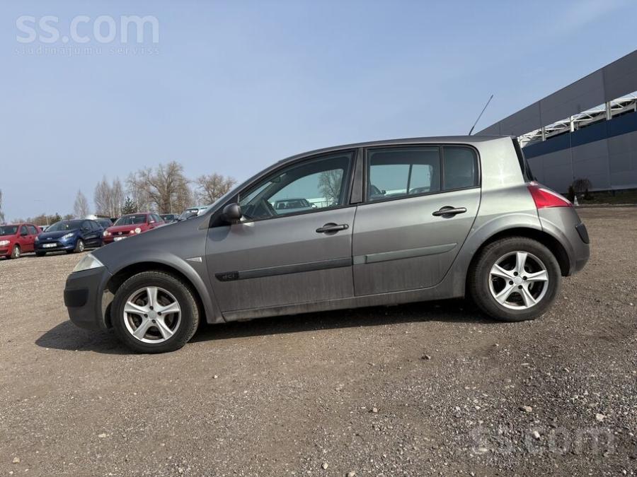 Zaļš Renault Megane 2004 Daugavpils, ar dzinēja tilpumu 1.50 L un nobraukumu 303 tūkst. km par 950 €, foto 3 vietnē AUTOMOTO.COM.LV