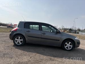 Zaļš Renault Megane 2004 Daugavpils, ar dzinēja tilpumu 1.50 L un nobraukumu 303 tūkst. km par 950 €, foto 7 vietnē AUTOMOTO.COM.LV