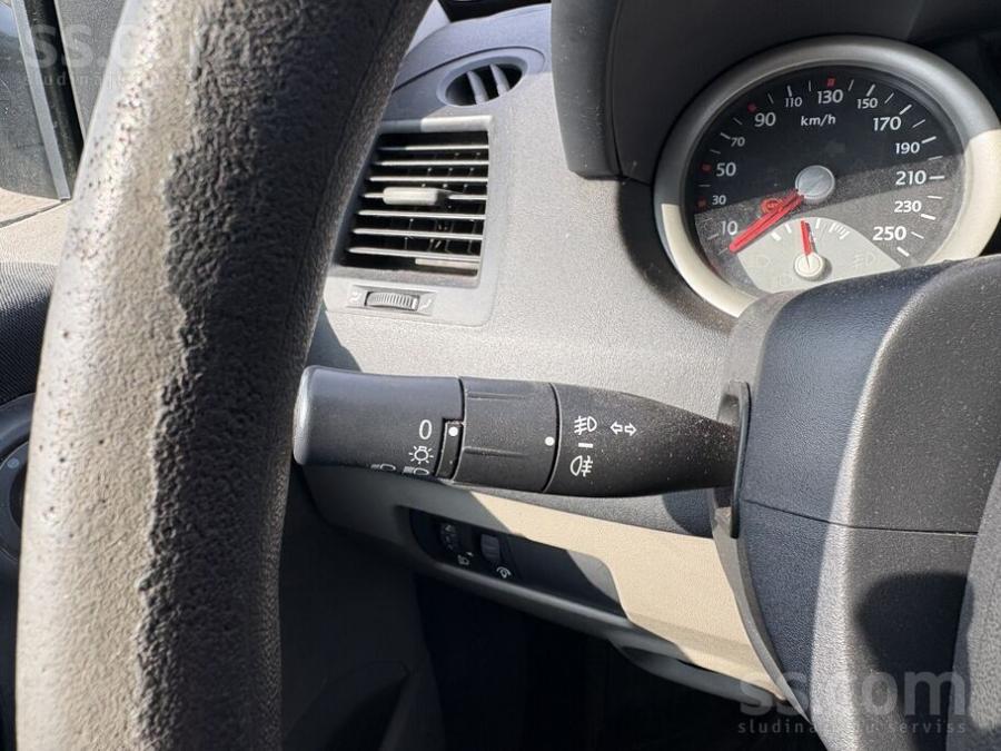 Zaļš Renault Megane 2004 Daugavpils, ar dzinēja tilpumu 1.50 L un nobraukumu 303 tūkst. km par 950 €, foto 14 vietnē AUTOMOTO.COM.LV