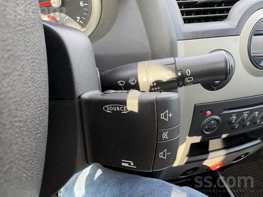 Zaļš Renault Megane 2004 Daugavpils, ar dzinēja tilpumu 1.50 L un nobraukumu 303 tūkst. km par 950 €, foto 15 vietnē AUTOMOTO.COM.LV