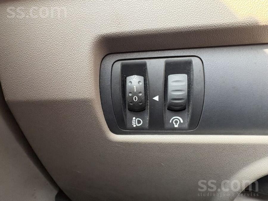 Zaļš Renault Megane 2004 Daugavpils, ar dzinēja tilpumu 1.50 L un nobraukumu 303 tūkst. km par 950 €, foto 16 vietnē AUTOMOTO.COM.LV