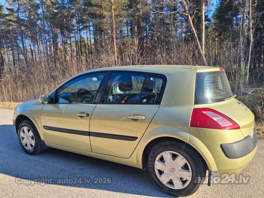 Zaļš Renault Megane 2005 Tallina, ar dzinēja tilpumu 1.40 L un nobraukumu 197 tūkst. km par 1999 €, foto 6 vietnē AUTOMOTO.COM.LV