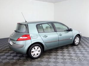Green Renault Megane 2006 in Tallinn, with an engine capacity of 1.60 L and mileage of 249 thousand km for 899 €, photo 3 on AUTOMOTO.COM.LV