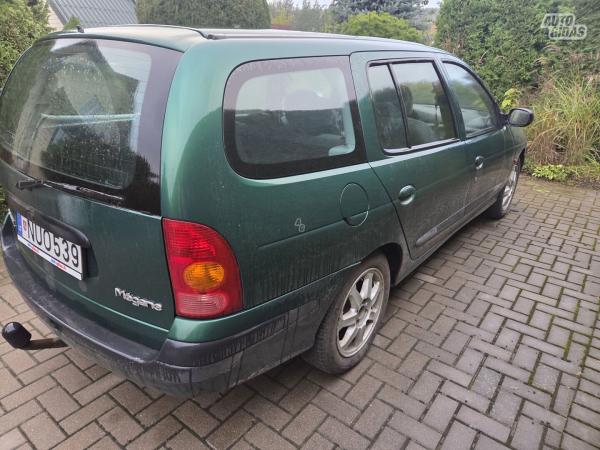 Zaļš Renault Megane 2001 Kauņa, ar dzinēja tilpumu 1.60 L un nobraukumu 233 tūkst. km par 800 €, foto 5 vietnē AUTOMOTO.COM.LV
