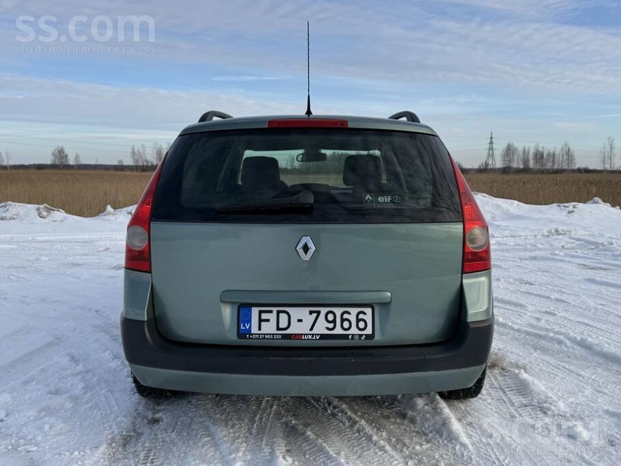 Green Renault Megane 2004 in Liepaja, with an engine capacity of 1.50 L and mileage of 89 thousand km for 2850 €, photo 9 on AUTOMOTO.COM.LV