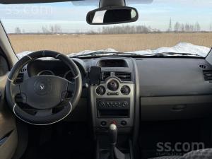 Green Renault Megane 2004 in Liepaja, with an engine capacity of 1.50 L and mileage of 89 thousand km for 2850 €, photo 17 on AUTOMOTO.COM.LV
