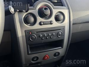 Green Renault Megane 2004 in Liepaja, with an engine capacity of 1.50 L and mileage of 89 thousand km for 2850 €, photo 21 on AUTOMOTO.COM.LV