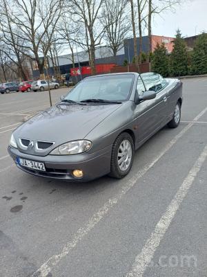 Pelēks Renault Megane 2001 Rīga, ar dzinēja tilpumu 1.60 L un nobraukumu 185 tūkst. km par 1350 €, foto  vietnē AUTOMOTO.COM.LV