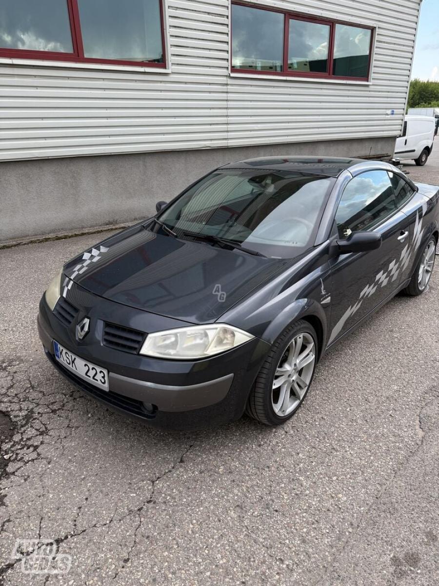 Pelēks Renault Megane 2005 Viļņa, ar dzinēja tilpumu 1.60 L un nobraukumu 199 tūkst. km par 1700 €, foto 5 vietnē AUTOMOTO.COM.LV