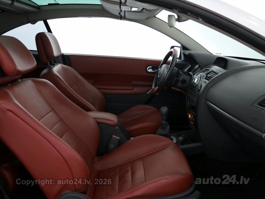Pelēks Renault Megane 2006 Tallina, ar dzinēja tilpumu 1.90 L un nobraukumu 427 tūkst. km par 1699 €, foto 9 vietnē AUTOMOTO.COM.LV
