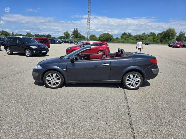 Pelēks Renault Megane 2006 Marijampole, ar dzinēja tilpumu 2.00 L un nobraukumu 135 tūkst. km par 1400 €, foto 7 vietnē AUTOMOTO.COM.LV