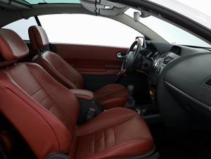Grey Renault Megane 2006 in Tallinn, with an engine capacity of 1.90 L and mileage of 427 thousand km for 1399 €, photo 9 on AUTOMOTO.COM.LV