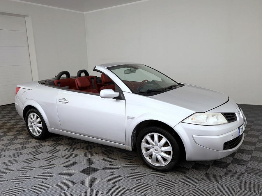Grey Renault Megane 2006 in Tallinn, with an engine capacity of 1.90 L and mileage of 427 thousand km for 1399 €, photo 11 on AUTOMOTO.COM.LV