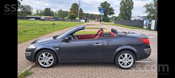 Grey Renault Megane 2006 in Riga, with an engine capacity of 2.00 L and mileage of 0 thousand km for 2850 €, photo 2 on AUTOMOTO.COM.LV