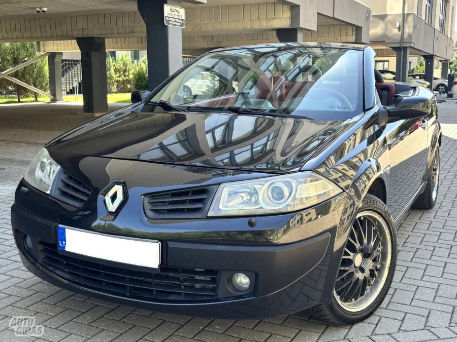 Grey Renault Megane 2007 in Kaunas, with an engine capacity of 1.90 L and mileage of 220 thousand km for 1950 €, photo 5 on AUTOMOTO.COM.LV