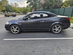 Pelēks Renault Megane 2008 Rīga, ar dzinēja tilpumu 1.60 L un nobraukumu 295 tūkst. km par 2300 €, foto  vietnē AUTOMOTO.COM.LV