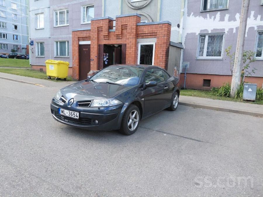 Grey Renault Megane 2008 in Riga, with an engine capacity of 1.90 L and mileage of 310 thousand km for 2200 €, photo 5 on AUTOMOTO.COM.LV