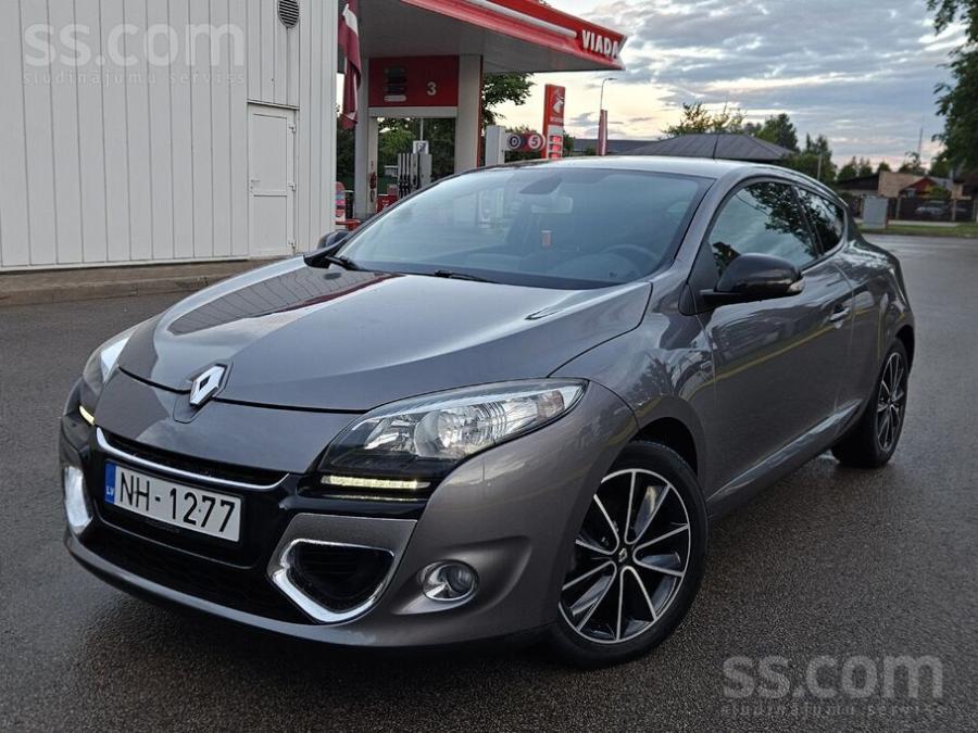 Pelēks Renault Megane 2012 Rīga, ar dzinēja tilpumu 1.50 L un nobraukumu 257 tūkst. km par 2900 €, foto 3 vietnē AUTOMOTO.COM.LV