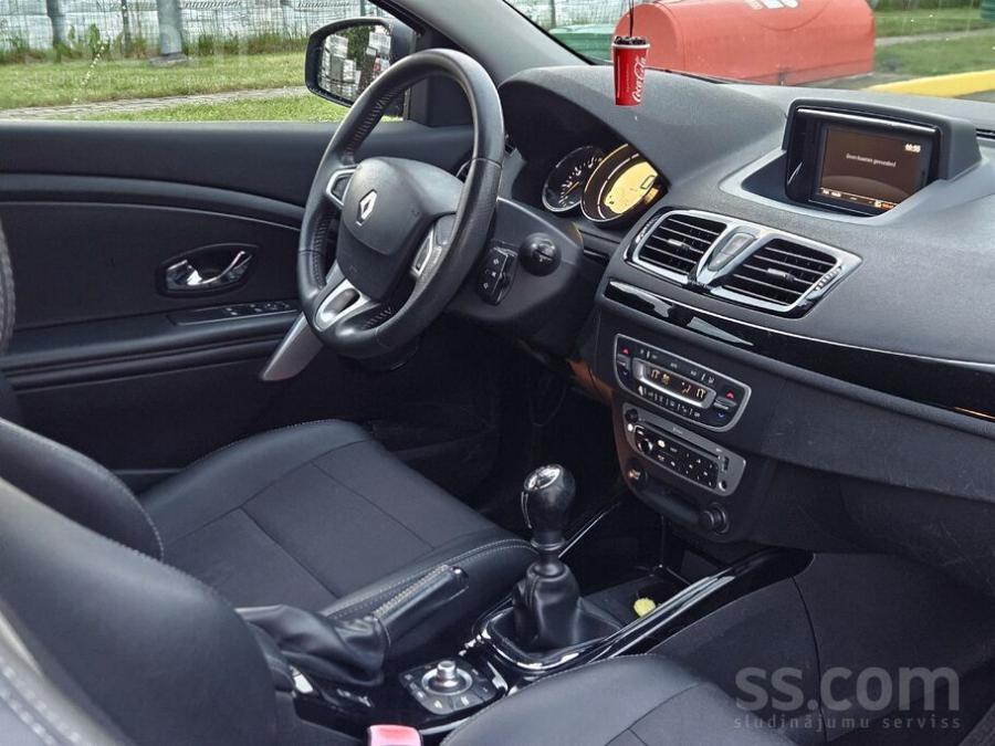 Pelēks Renault Megane 2012 Rīga, ar dzinēja tilpumu 1.50 L un nobraukumu 257 tūkst. km par 2900 €, foto 6 vietnē AUTOMOTO.COM.LV