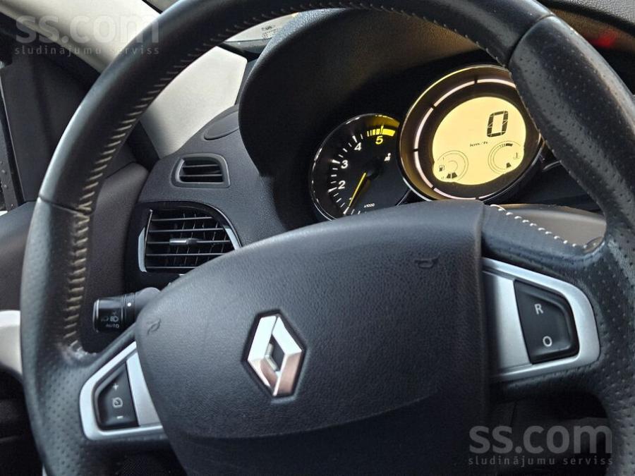 Pelēks Renault Megane 2012 Rīga, ar dzinēja tilpumu 1.50 L un nobraukumu 257 tūkst. km par 2900 €, foto 15 vietnē AUTOMOTO.COM.LV