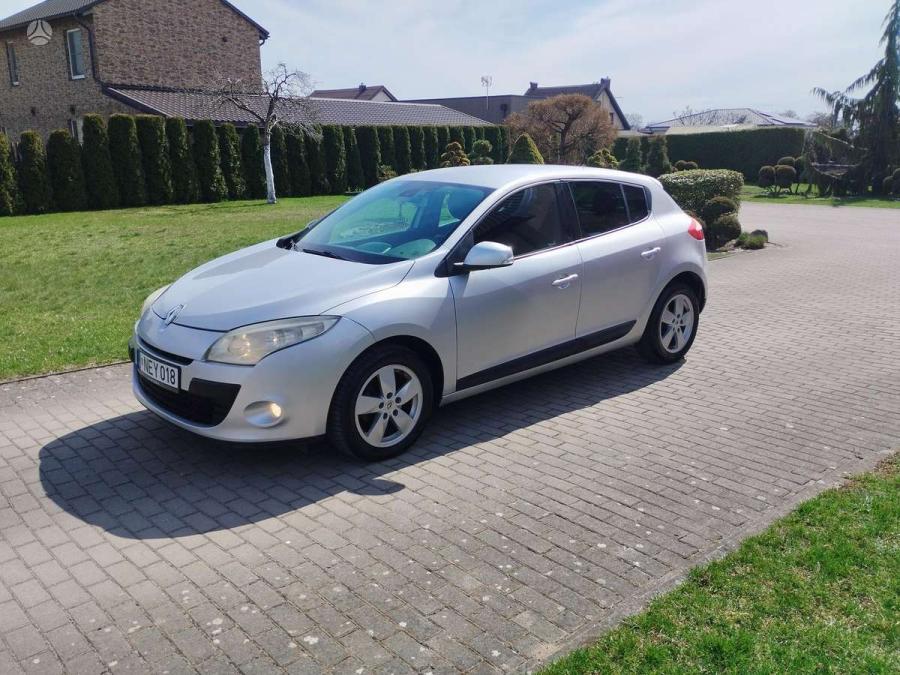 Pelēks Renault Megane 2009 Šilutė, ar dzinēja tilpumu 1.90 L un nobraukumu 250 tūkst. km par 2400 €, foto 3 vietnē AUTOMOTO.COM.LV