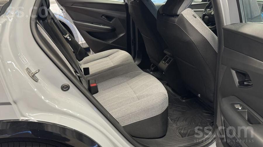 Pelēks Renault Megane 2023 Rīga, ar dzinēja tilpumu 1.50 L un nobraukumu 124 tūkst. km par 20990 €, foto 13 vietnē AUTOMOTO.COM.LV