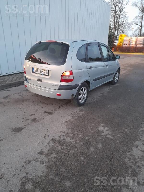Pelēks Renault Megane 2000 Jelgava, ar dzinēja tilpumu 1.60 L un nobraukumu 428 tūkst. km par 500 €, foto 2 vietnē AUTOMOTO.COM.LV