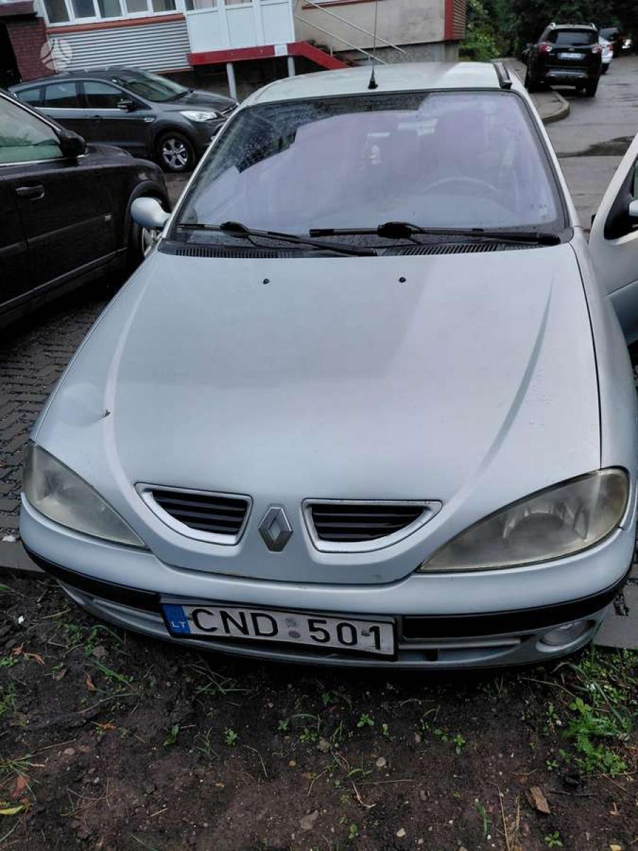 Grey Renault Megane 2000 in Klaipeda, with an engine capacity of 1.87 L and mileage of 316 thousand km for 500 €, photo 1 on AUTOMOTO.COM.LV
