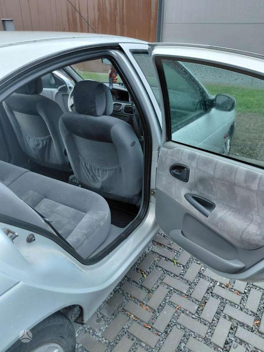 Grey Renault Megane 2000 in Klaipeda, with an engine capacity of 1.87 L and mileage of 316 thousand km for 500 €, photo 10 on AUTOMOTO.COM.LV
