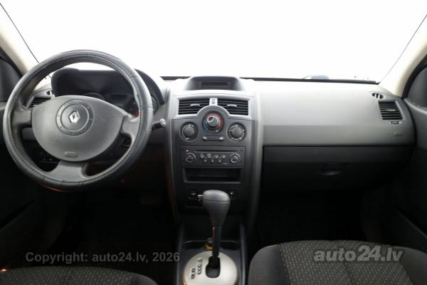 Pelēks Renault Megane 2003 Tallina, ar dzinēja tilpumu 1.60 L un nobraukumu 173 tūkst. km par 1299 €, foto 5 vietnē AUTOMOTO.COM.LV