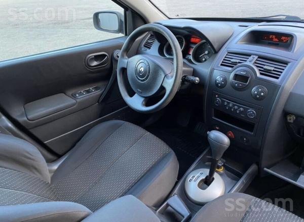 Pelēks Renault Megane 2003 Rīga, ar dzinēja tilpumu 2.00 L un nobraukumu 0 tūkst. km par 480 €, foto 5 vietnē AUTOMOTO.COM.LV