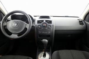 Grey Renault Megane 2003 in Tallinn, with an engine capacity of 1.60 L and mileage of 173 thousand km for 1099 €, photo 6 on AUTOMOTO.COM.LV